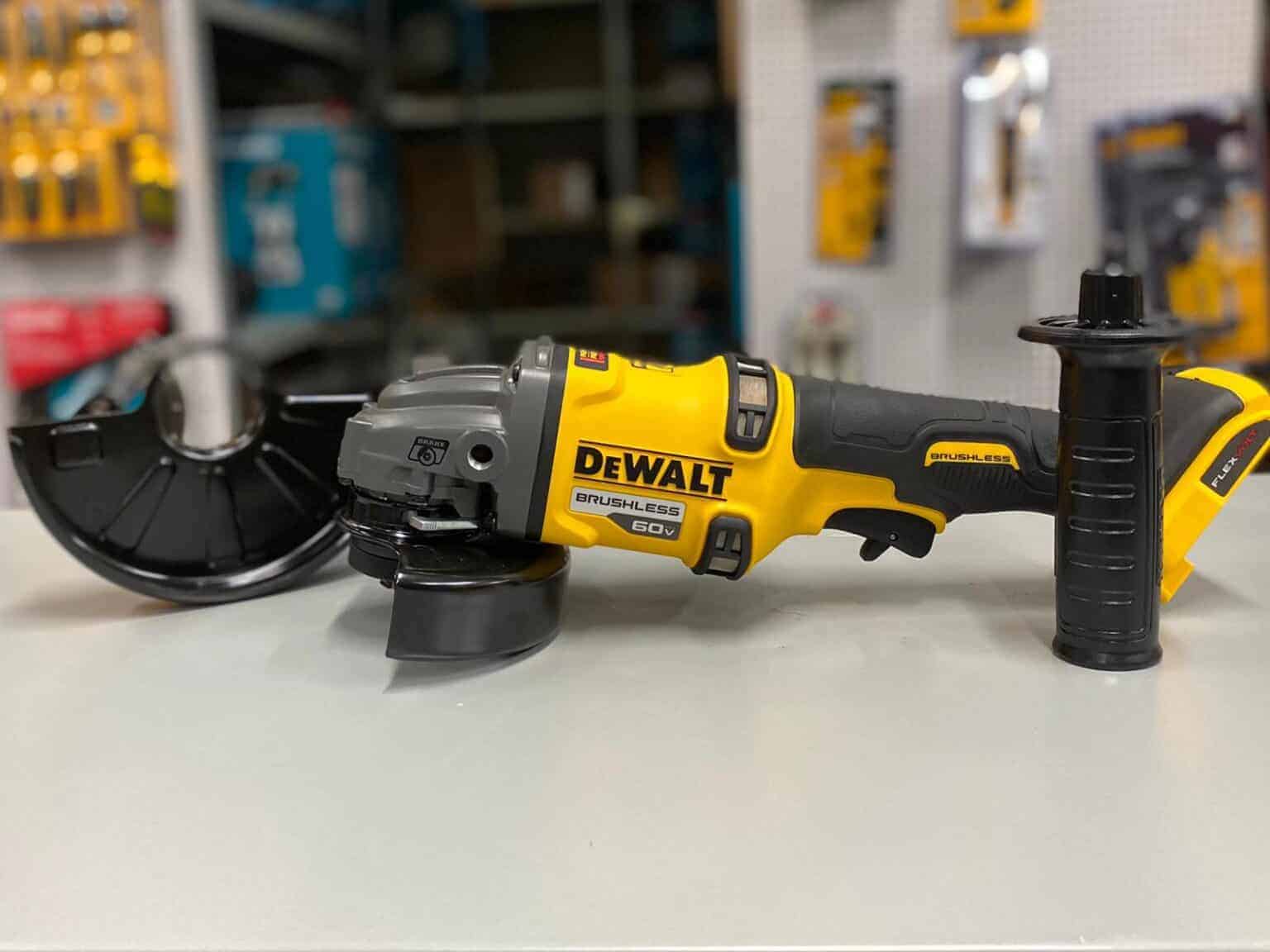 משחזת זווית 54/60V (גוף בלבד) DeWalt FlexVolt DCG414