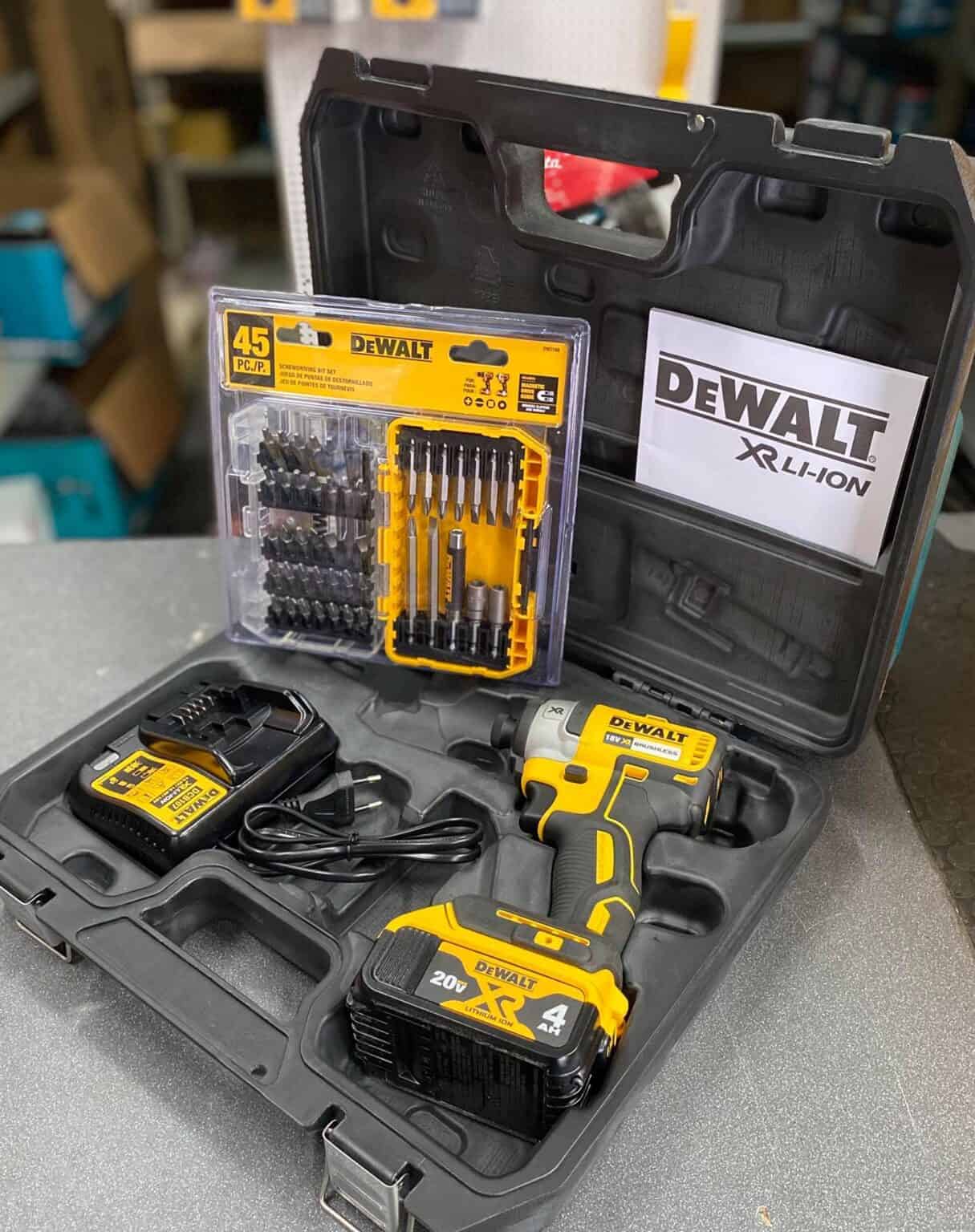 מברגת אימפקט 18/20V (כולל סוללה ומטען) DCF887P1 DEWALT