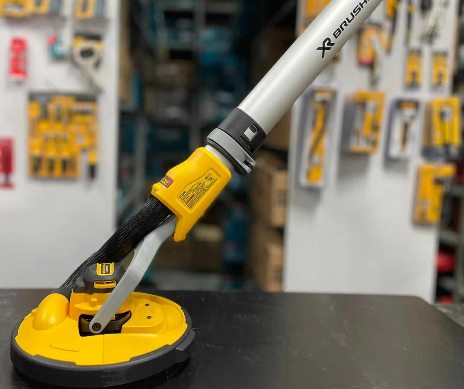 מלטשת טלסקופית / גירפה נטענת מבית DEWALT DCE800 XR בלי פחמים